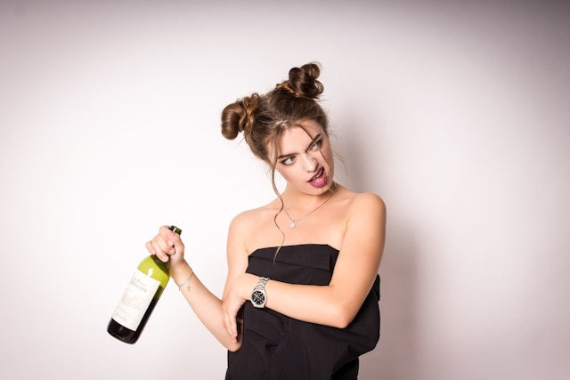 Does Being High Feel Like Being Drunk: A Clear Comparison – King Palm